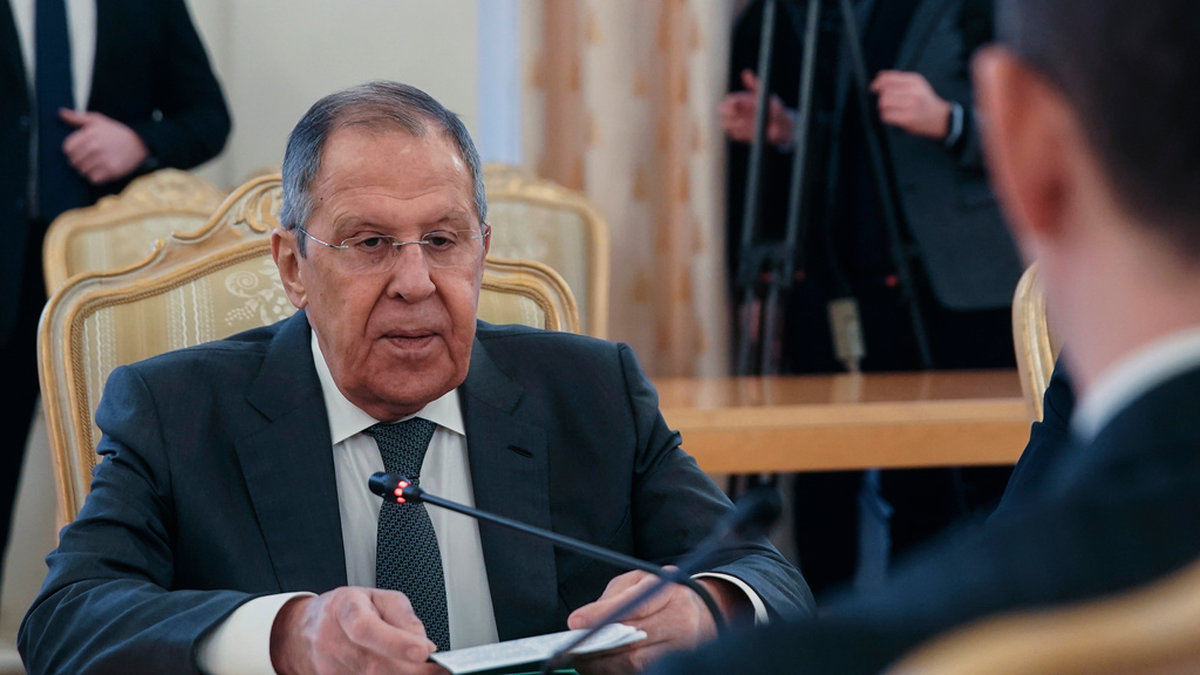 Lavrov: Inga fredsbevarande styrkor i Ukraina
