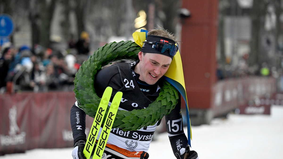 Vasaloppsvinnare nära att krocka med utter