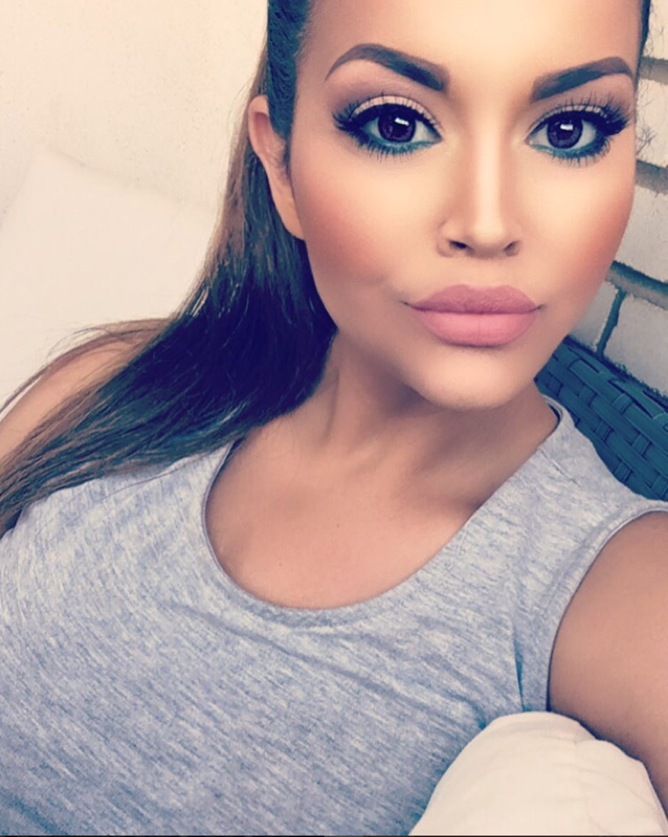 Så ser Anna Books dotter Felicia Book ut idag