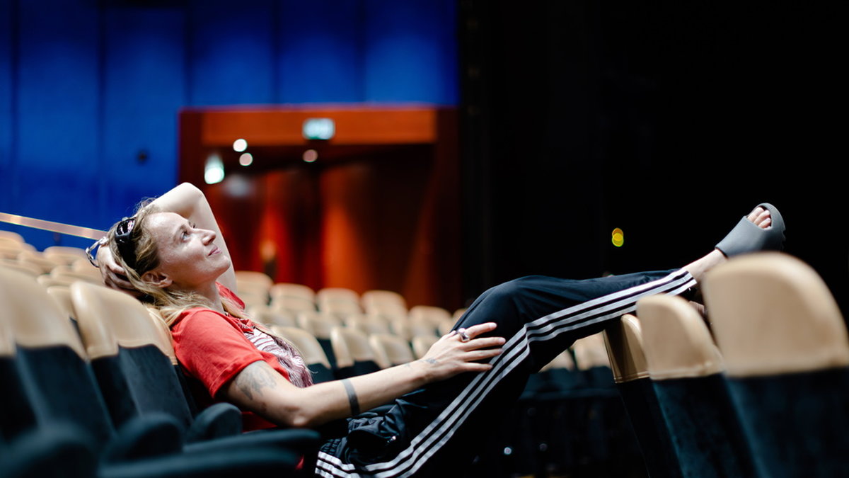 Silvana Imam tolkar Hamlet genom rap