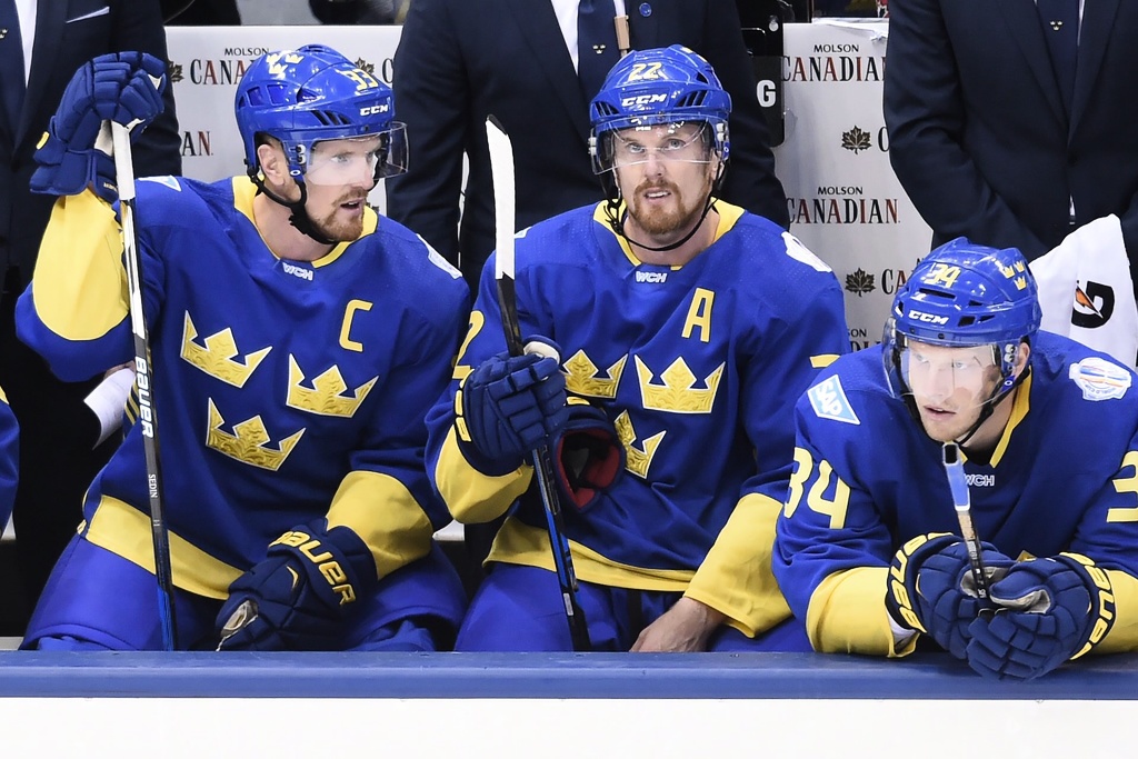 Hallam beklagar negativt World Cup-besked