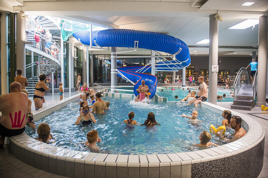 14-årig pojke i olycka på badhus – slet ut tarmen