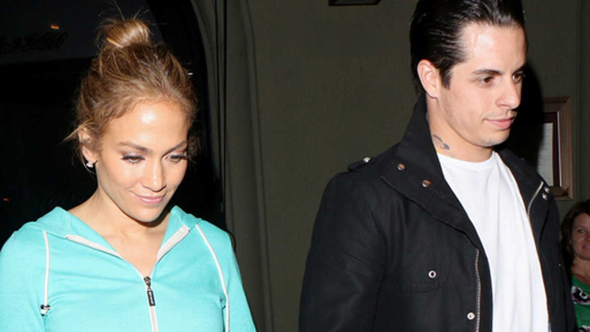 Jennifer Lopez pojkvän raggar upp transsexuella modeller