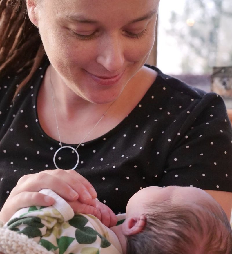 Kultur- och demokratiminister Amanda Lind har fått en dotter