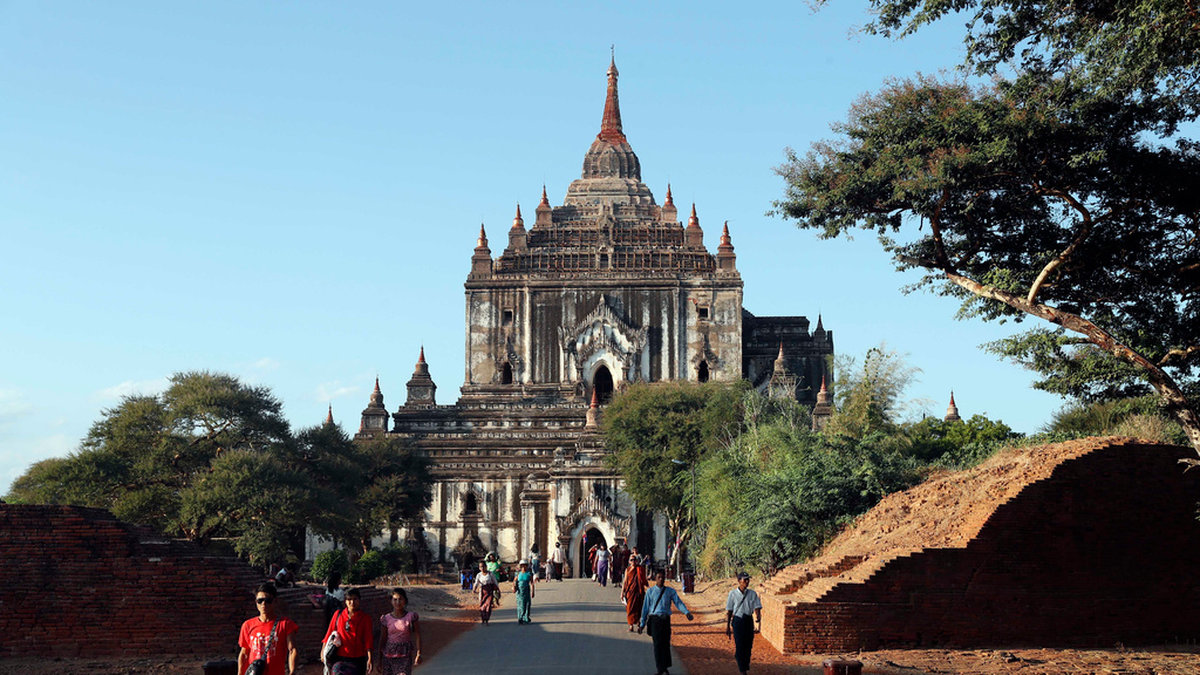 Myanmar öppnar för turister