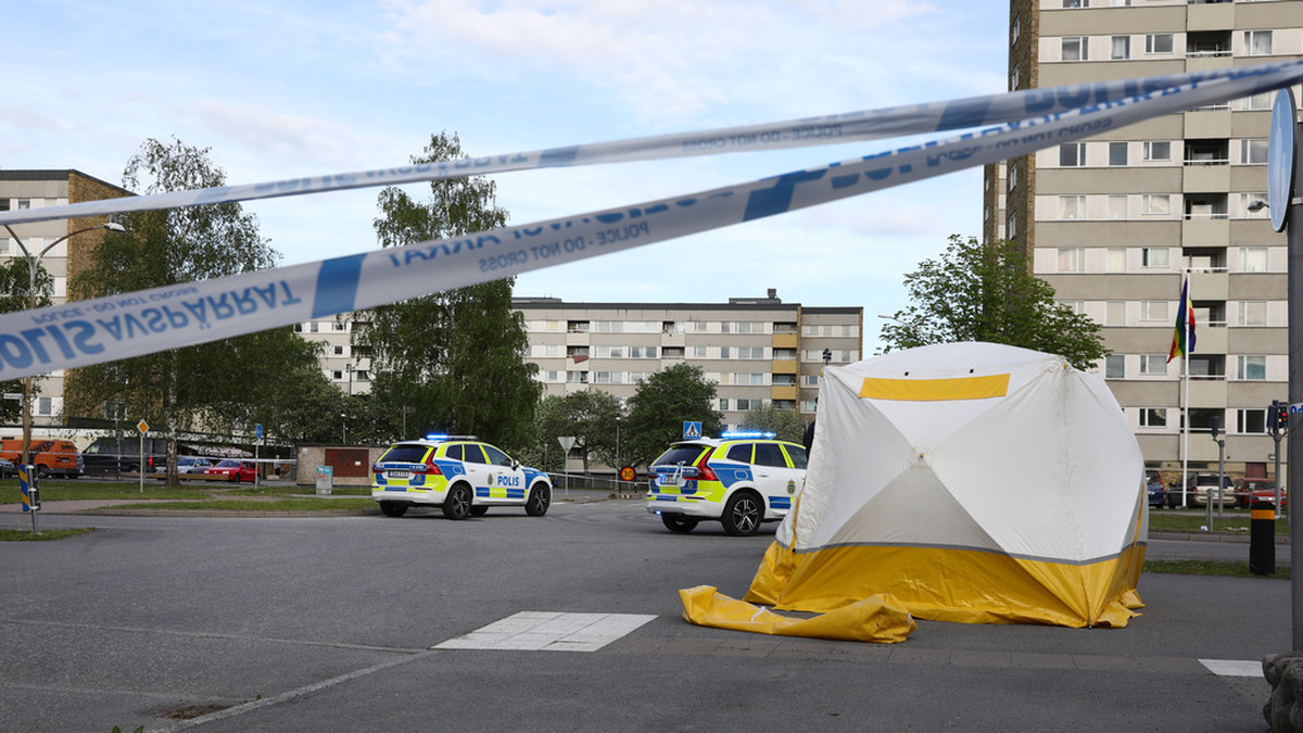 Sköt Ihjäl Man På öppen Gata Döms För Mord