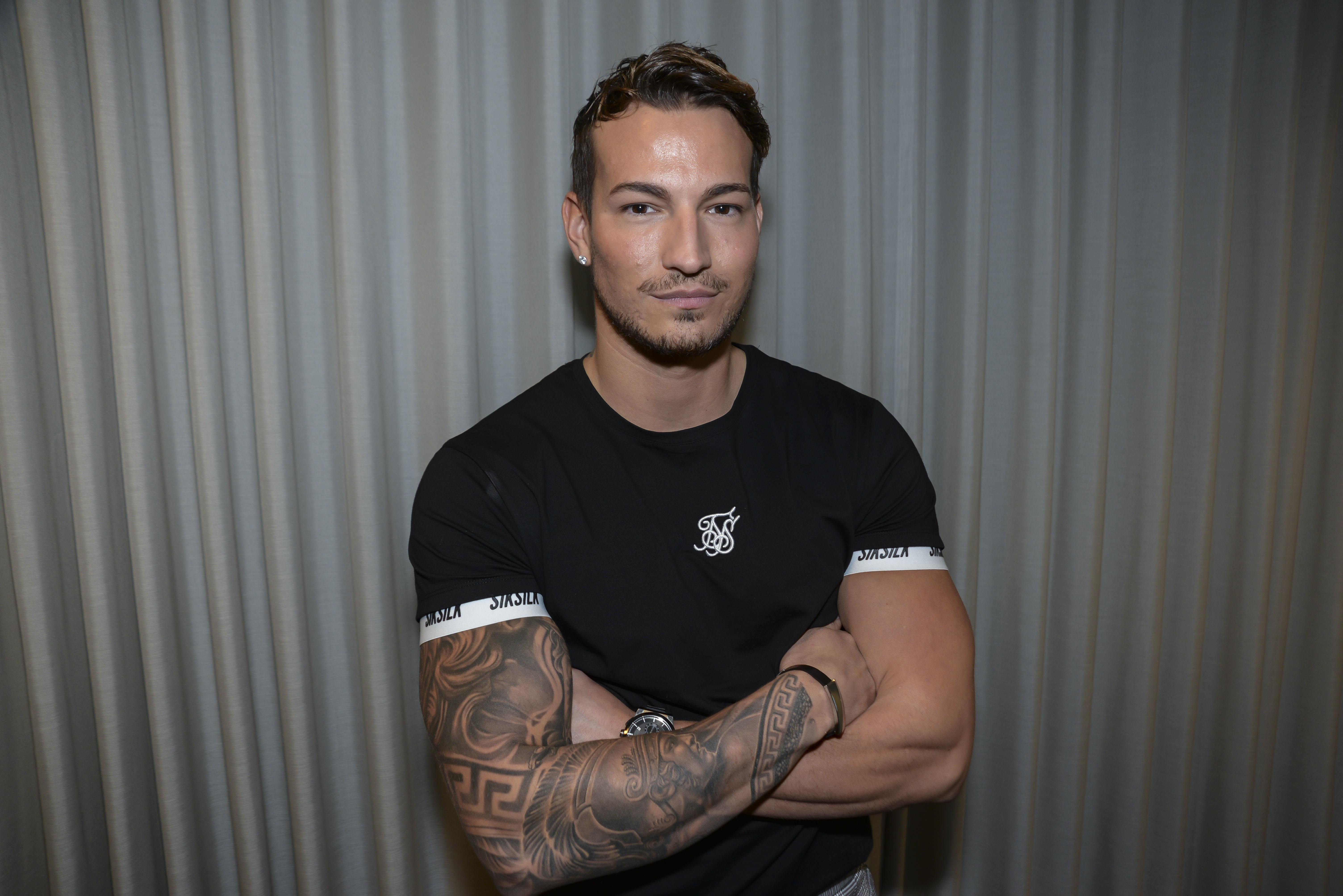 Marcelo Peña i triangeldrama med bloggerskor – hånglade öppet på nattklubb