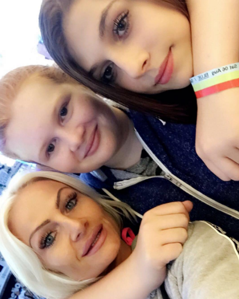 Kerry har lagt en miljon på operationer – nu sparar hon pengar till ...