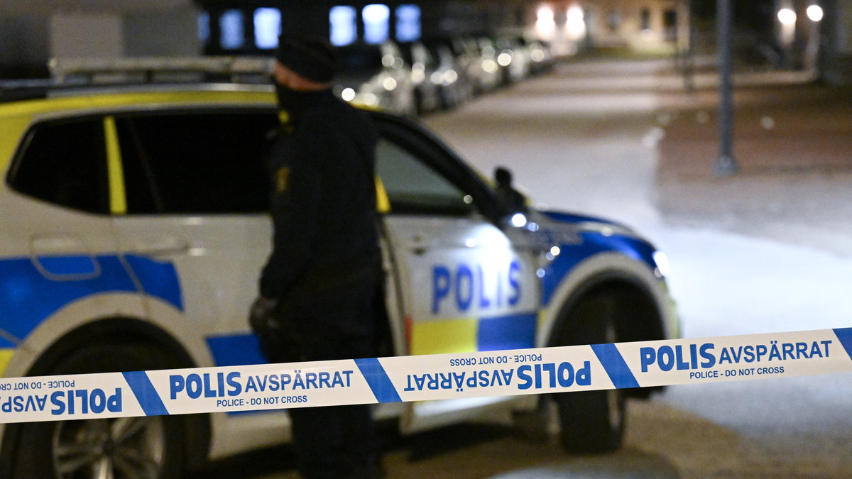 Misstänkt skottlossning i Stockholm – stor polisinsats Misstänkt skottlossning i Stockholm – stor polisinsats