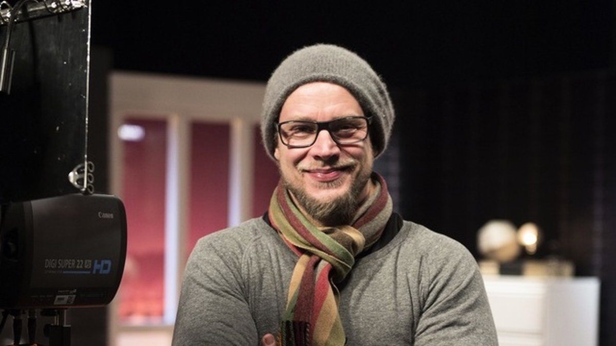 Hans Wiklund drabbad av hjärnblödning