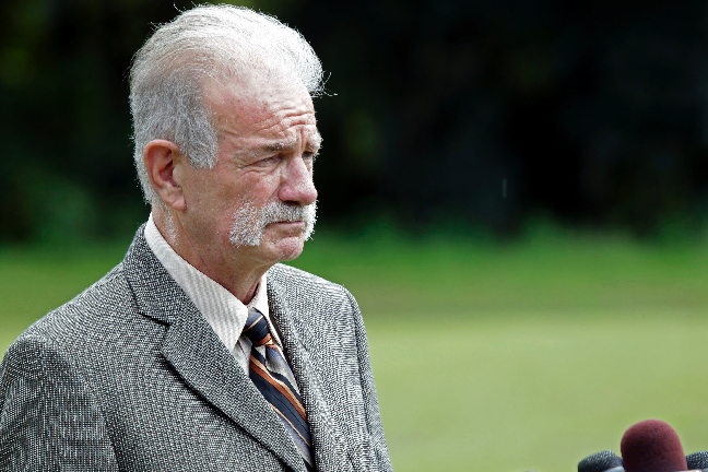 Pastor Terry Jones eldade upp koranen - efter rättegång