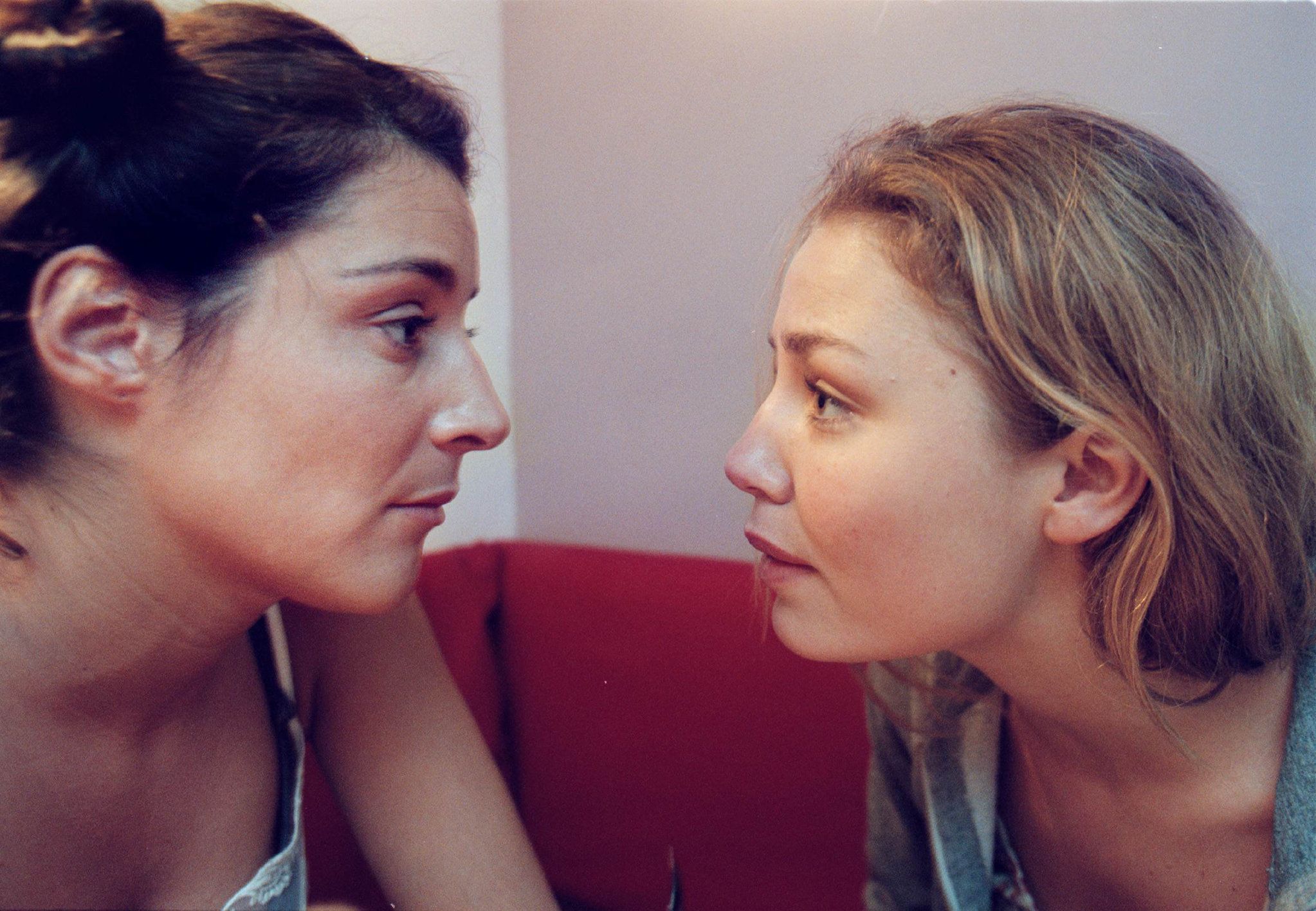 Skådespelaren Rebecka Teper är död – känd som Lussan i "Solsidan"