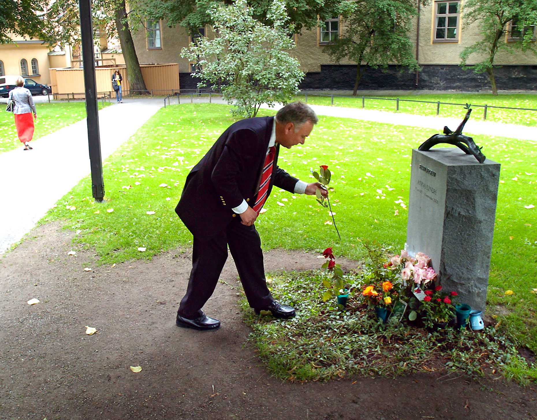 Bo Holmberg är död