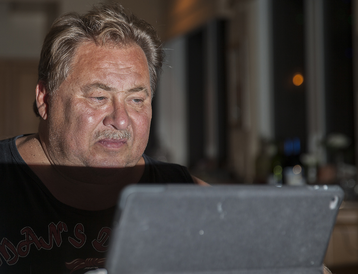 De tvingas bära personlarm efter hoten från Leif-Ivan Karlsson