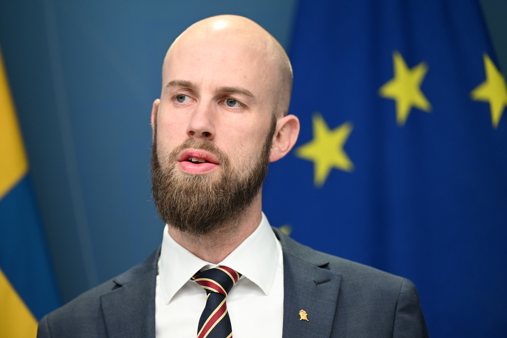 Sveriges beredskap vid kris och krig utreds: "Otydlig lagstiftning..."