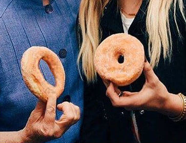 Den här bilden på Hillary Clinton får hela världen att dö av skratt