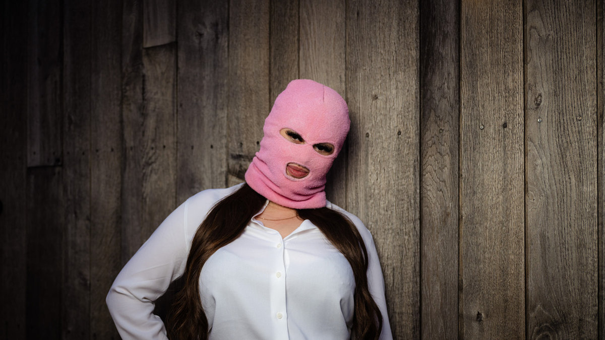 Förra Fröken Snusk släpper singel