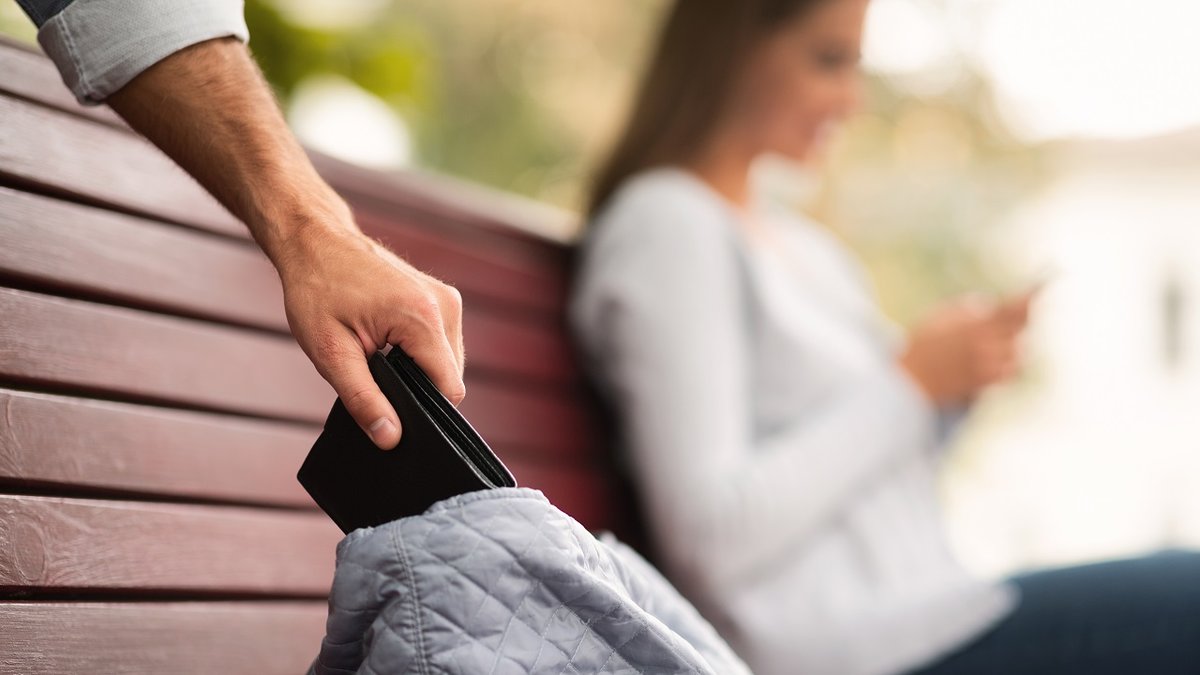 Göteborg: Polisen rapporterar om stöld