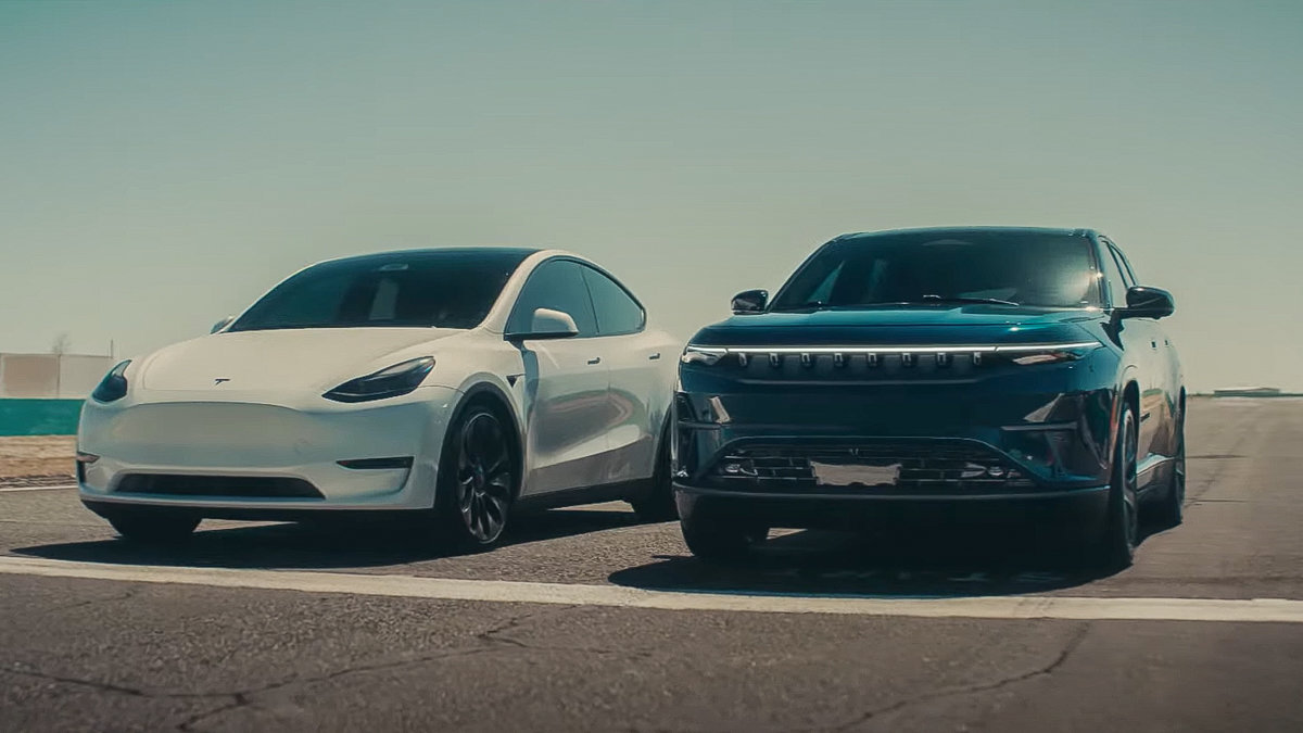 Jeeps pik till Tesla: Slaktar Model Y med nya elbilen