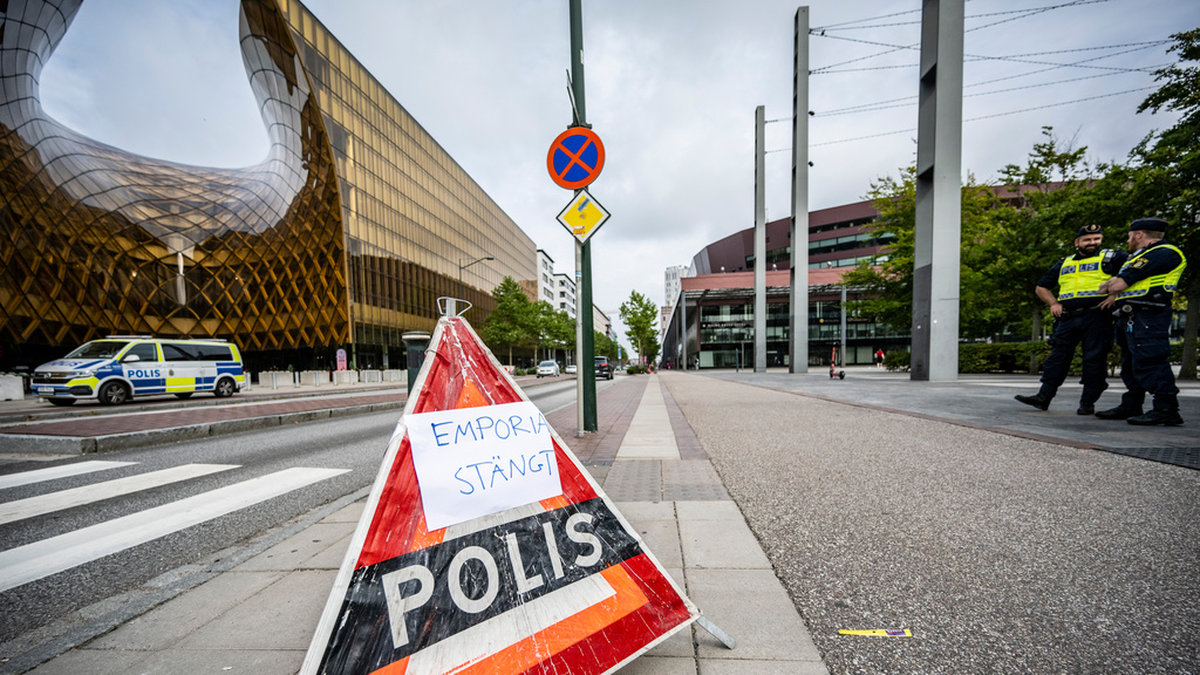 Tredje person häktad efter mordet på Emporia