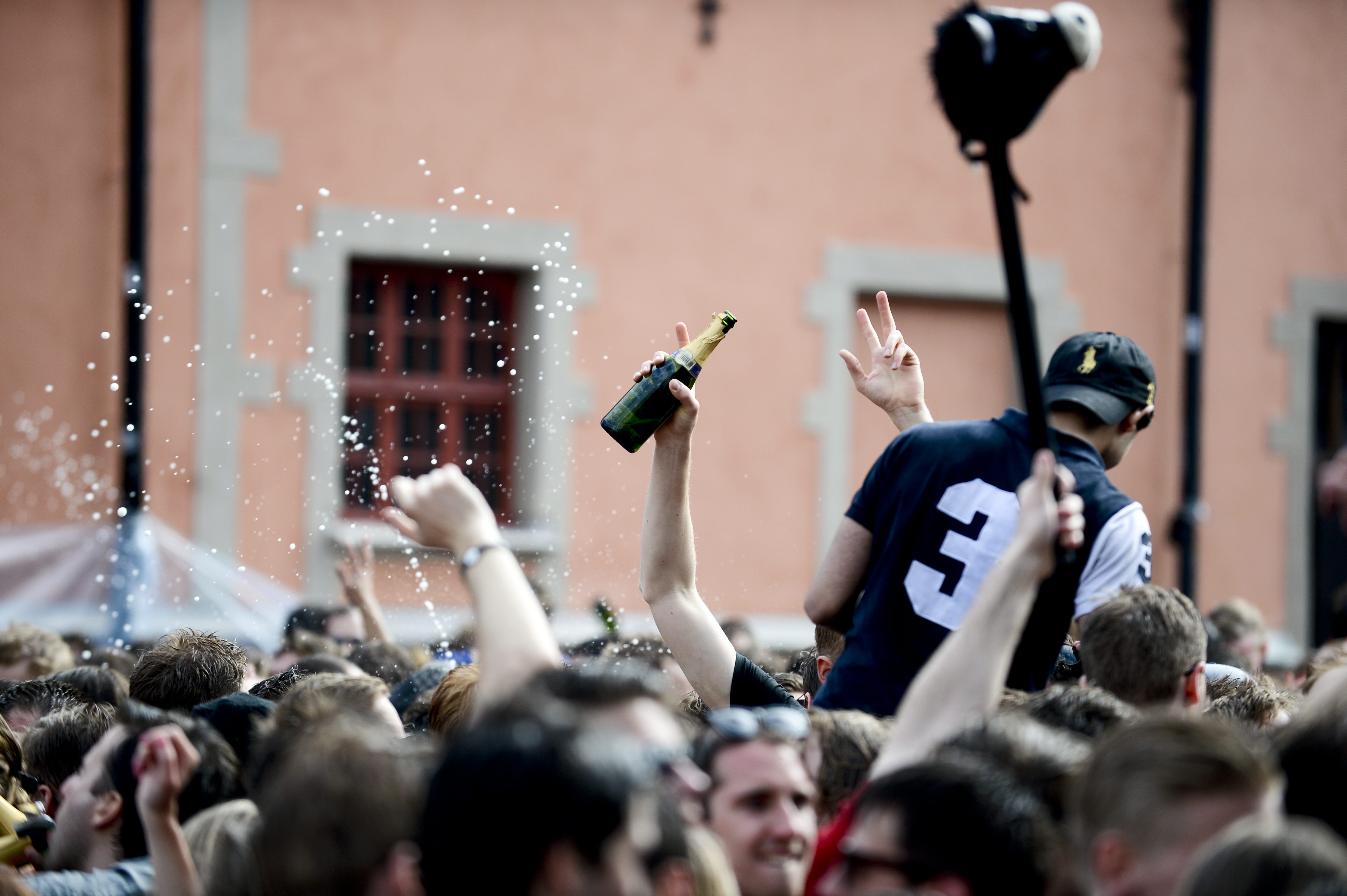 Röjig valborg i studentstäderna