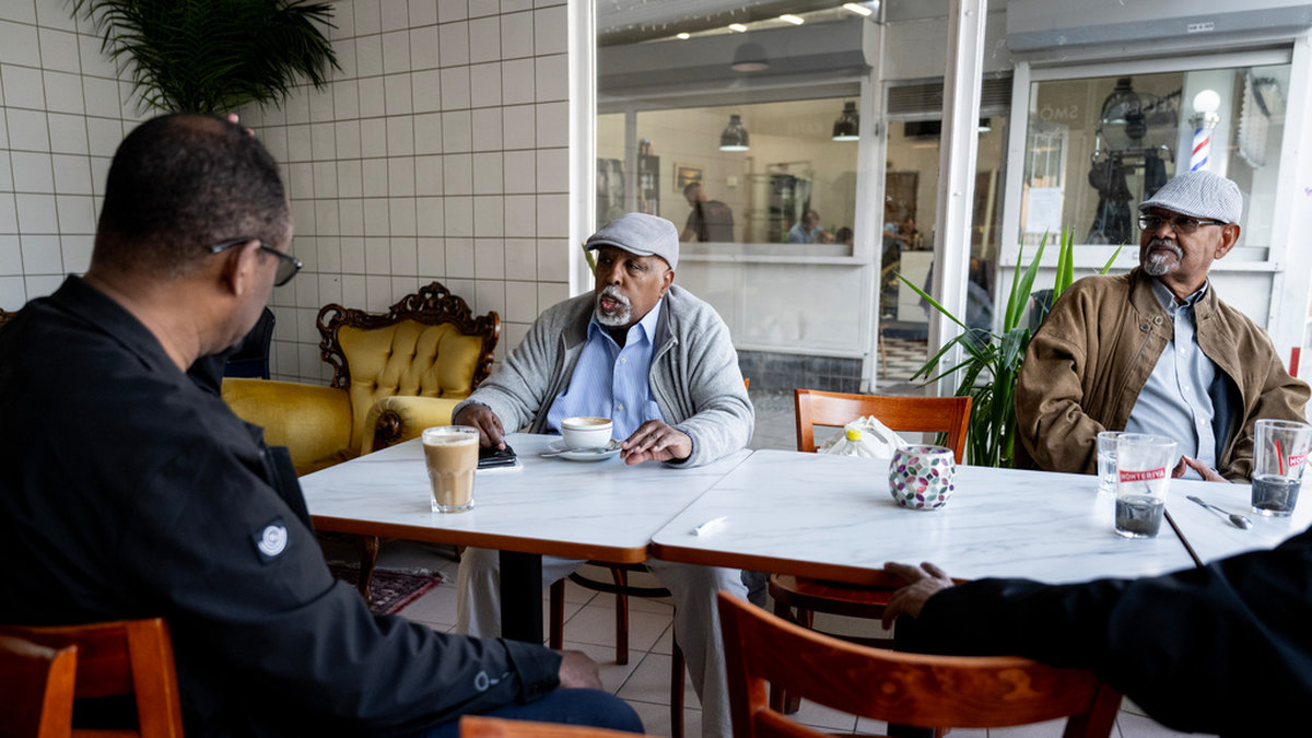 Ny gänglag ger förortsbor sina centrum tillbaka