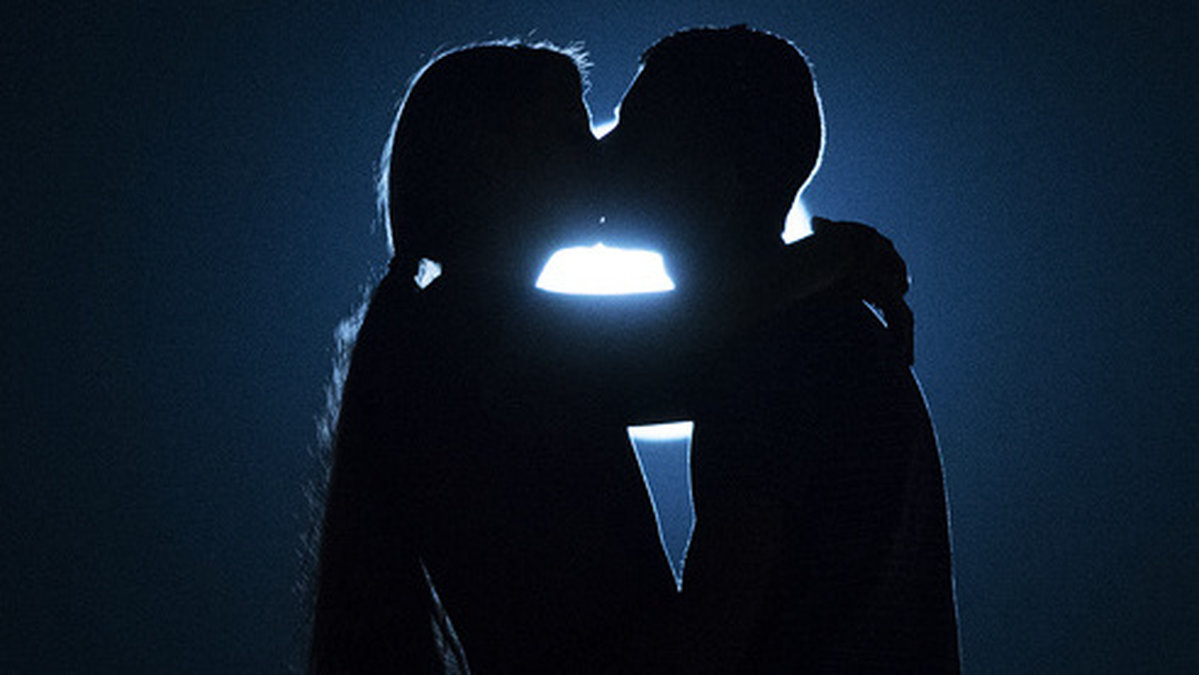 Knarkdömd: "Fick i mig kokainet via kyssar"