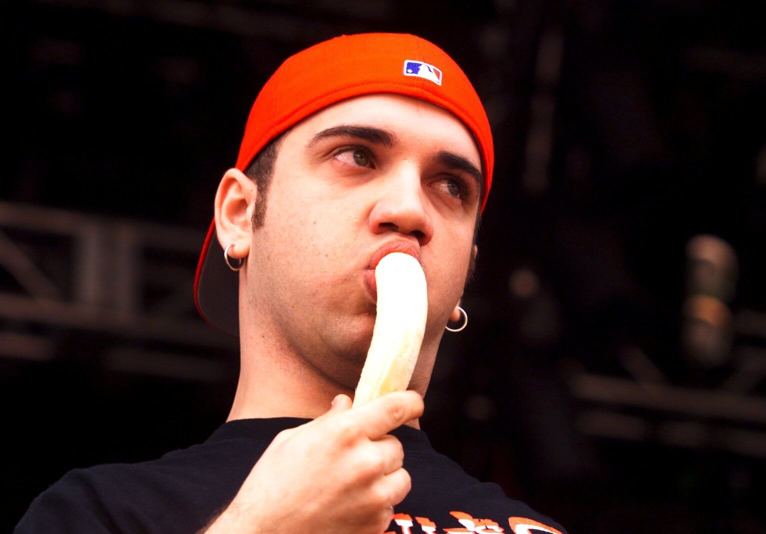 Har Kent snott sin nya singel från en gammal Bloodhound Gang-låt?