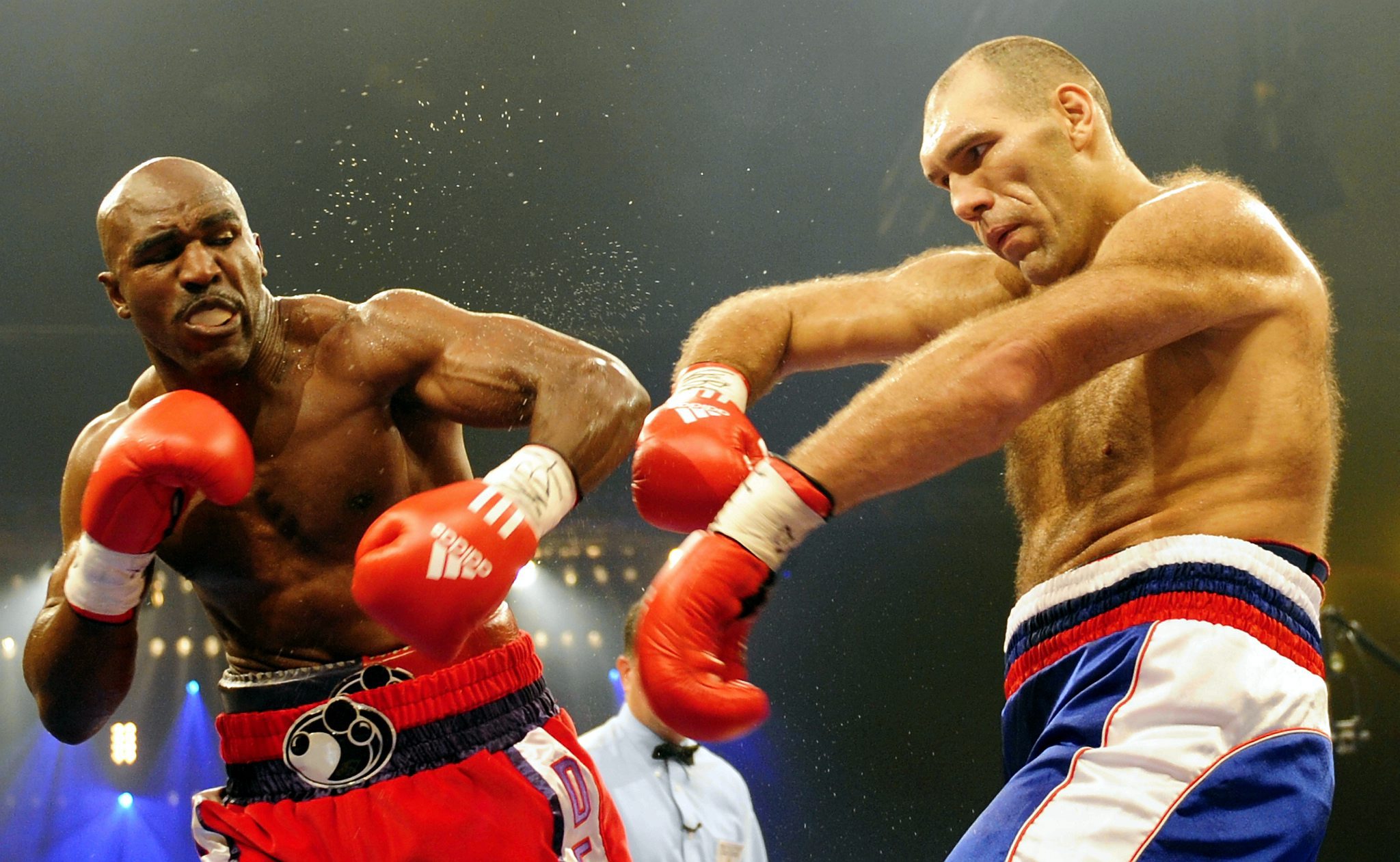 Evander Holyfield mot comeback