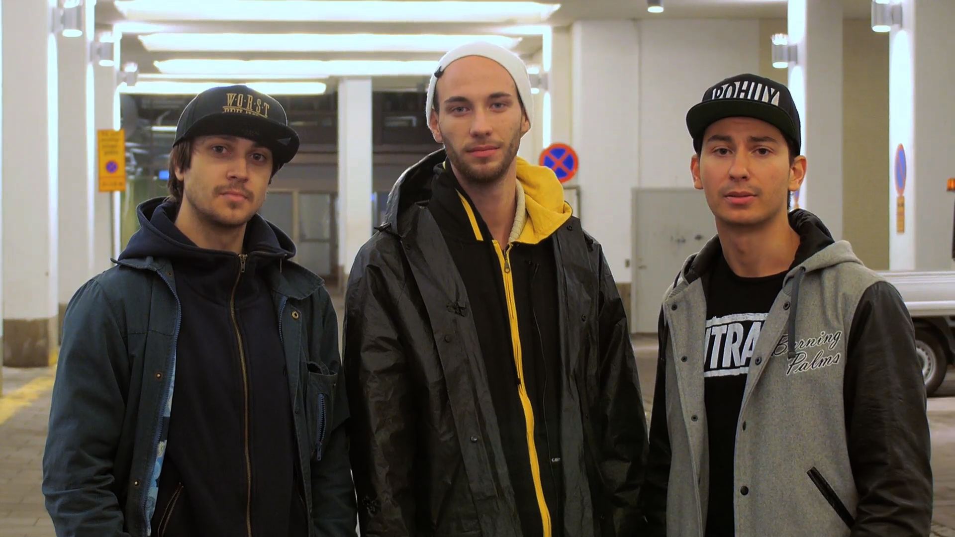 "Kissar på hemlös" – nästan ingen reagerar