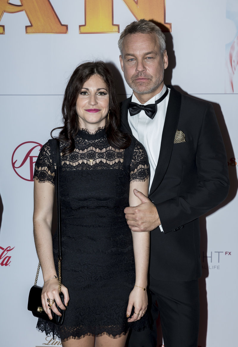 Nour El Refai: Barn, Henrik Schyffert och så mycket tjänar hon