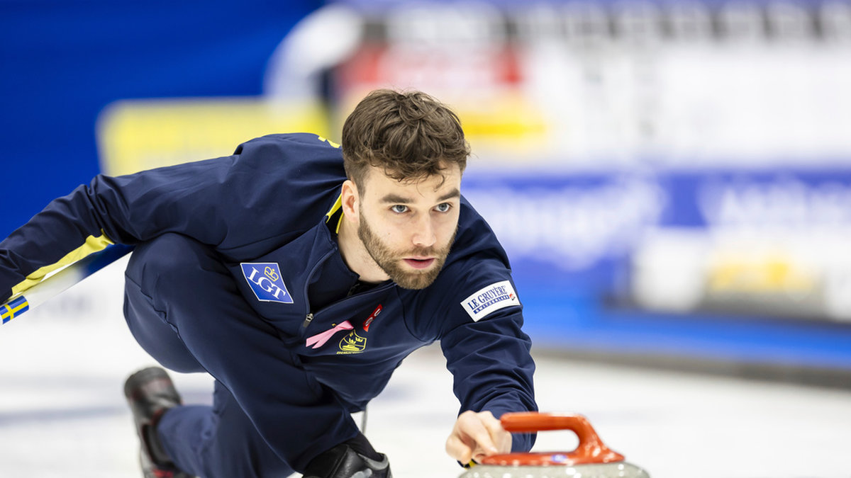 Lag Edin inledde VM med utklassningsseger