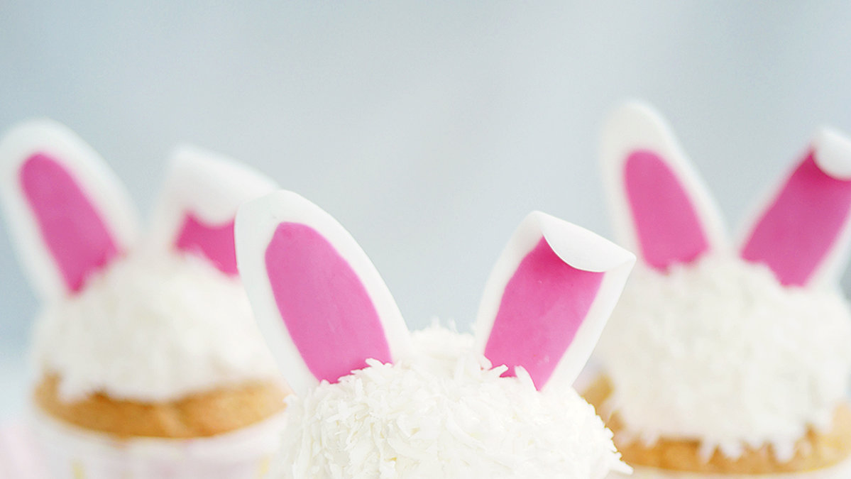 Så gör du gulliga påskhare-cupcakes