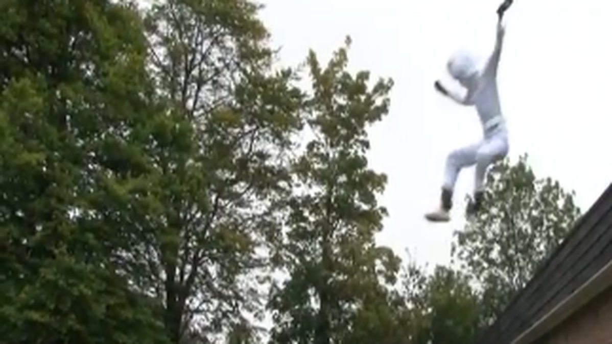 Hoppet som krossar stuntmannens svanskota