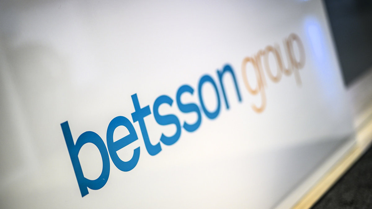 Betsson vinstvarnar – aktien rasar efter tungt tapp